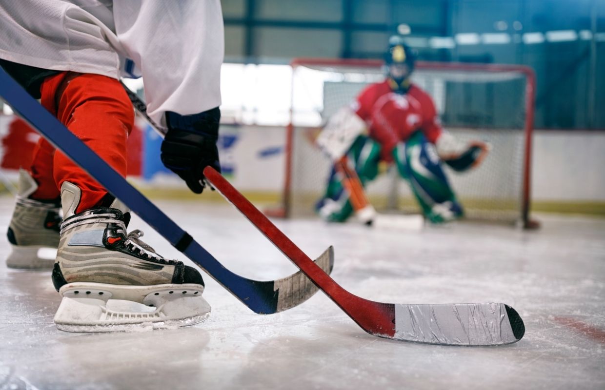 15 physical benefits of playing ice hockey for kids - Banff Hockey School